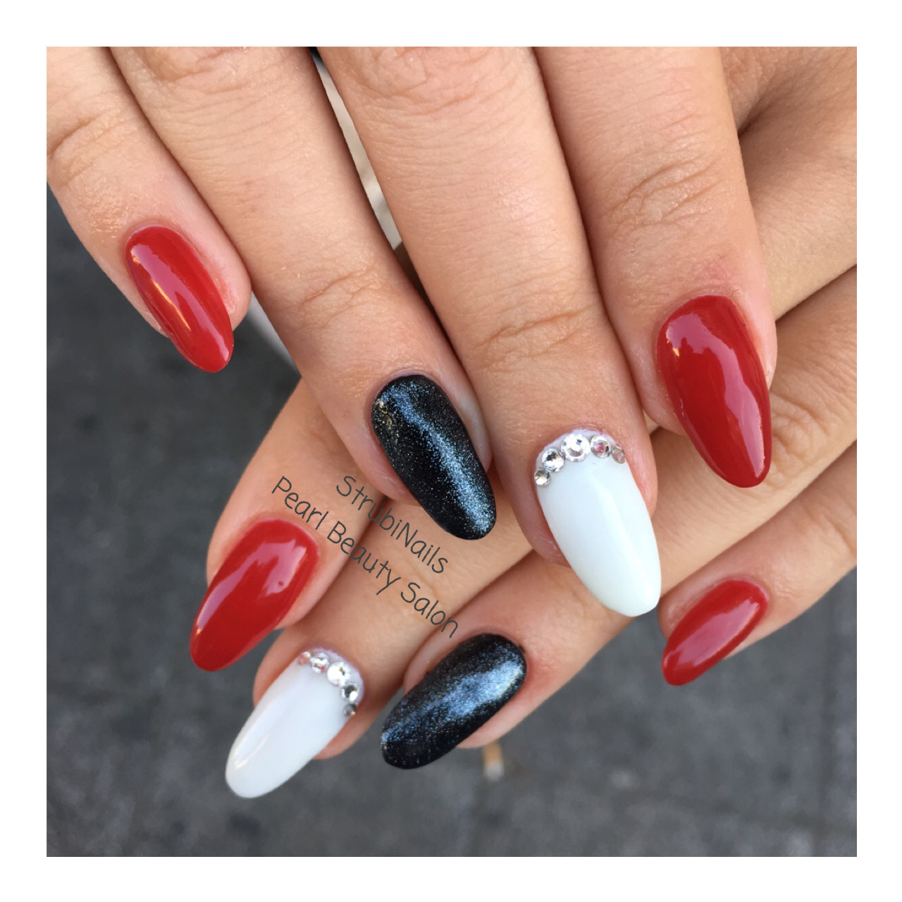 Brillbird legfrissebb műköröm képek - 4. oldal